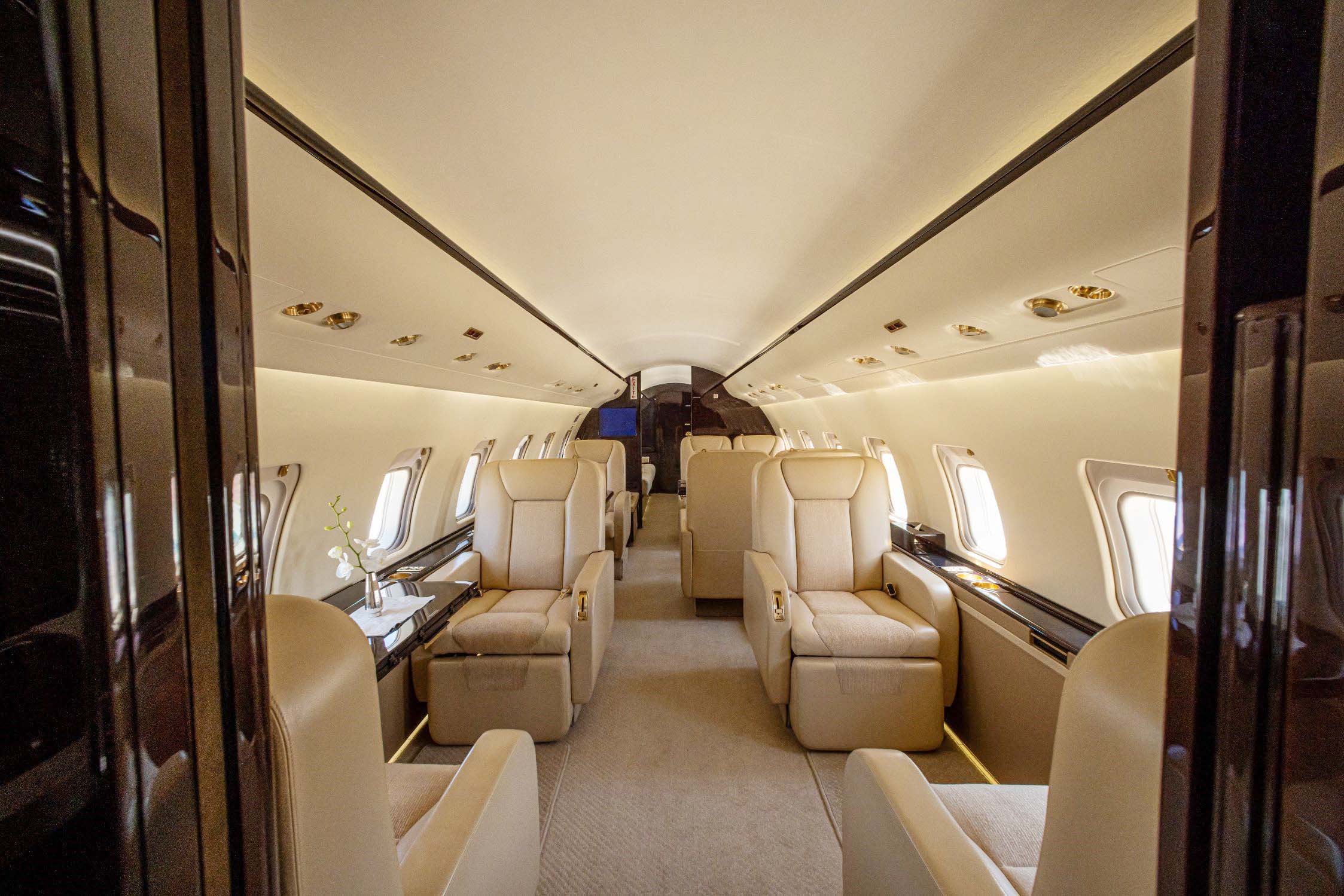 Challenger 850 - MIRA Özel Jet Kiralama